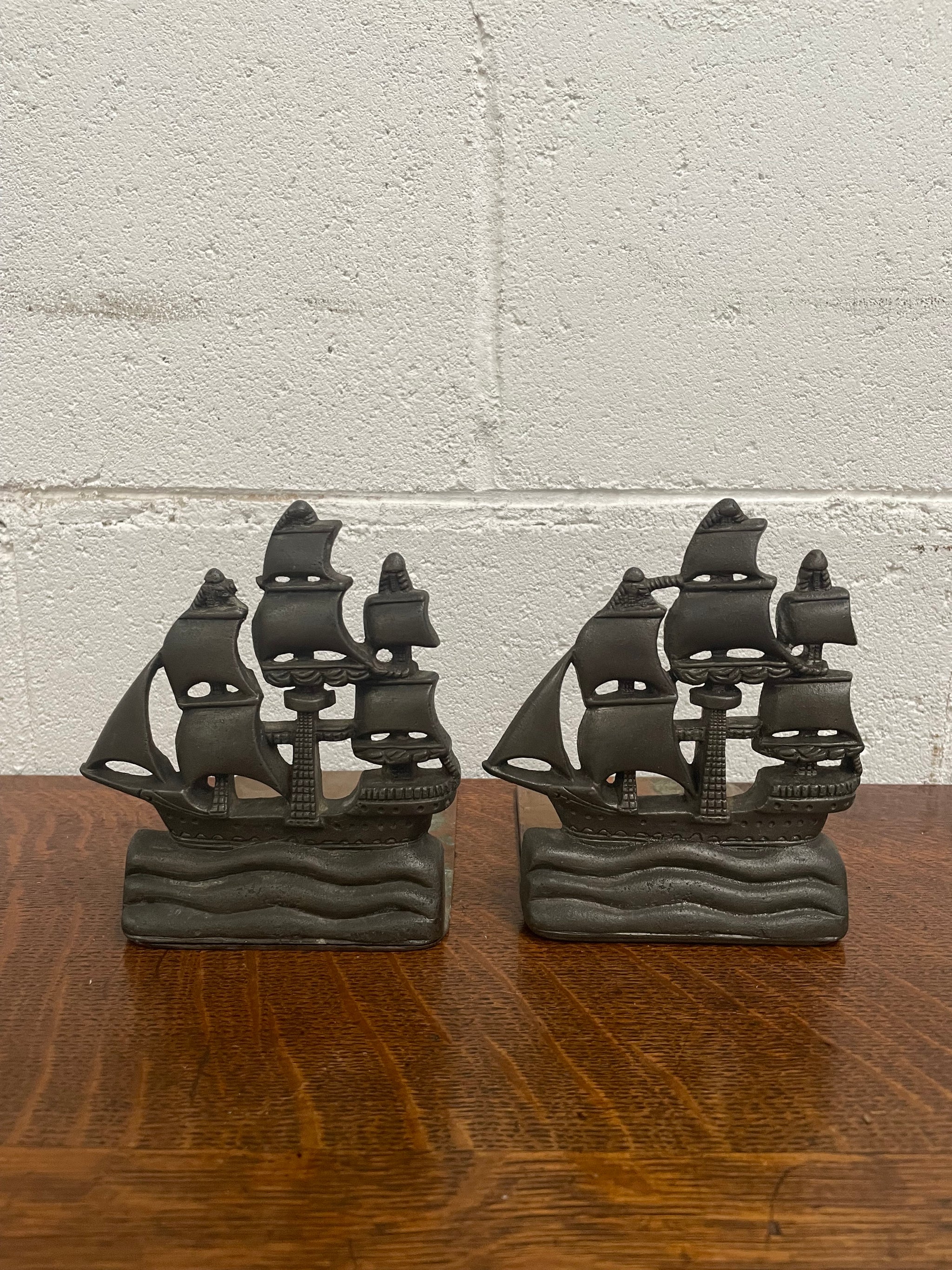 Pair Vintage Metal Sailing Ship Bookends – Moonee Ponds Antiques