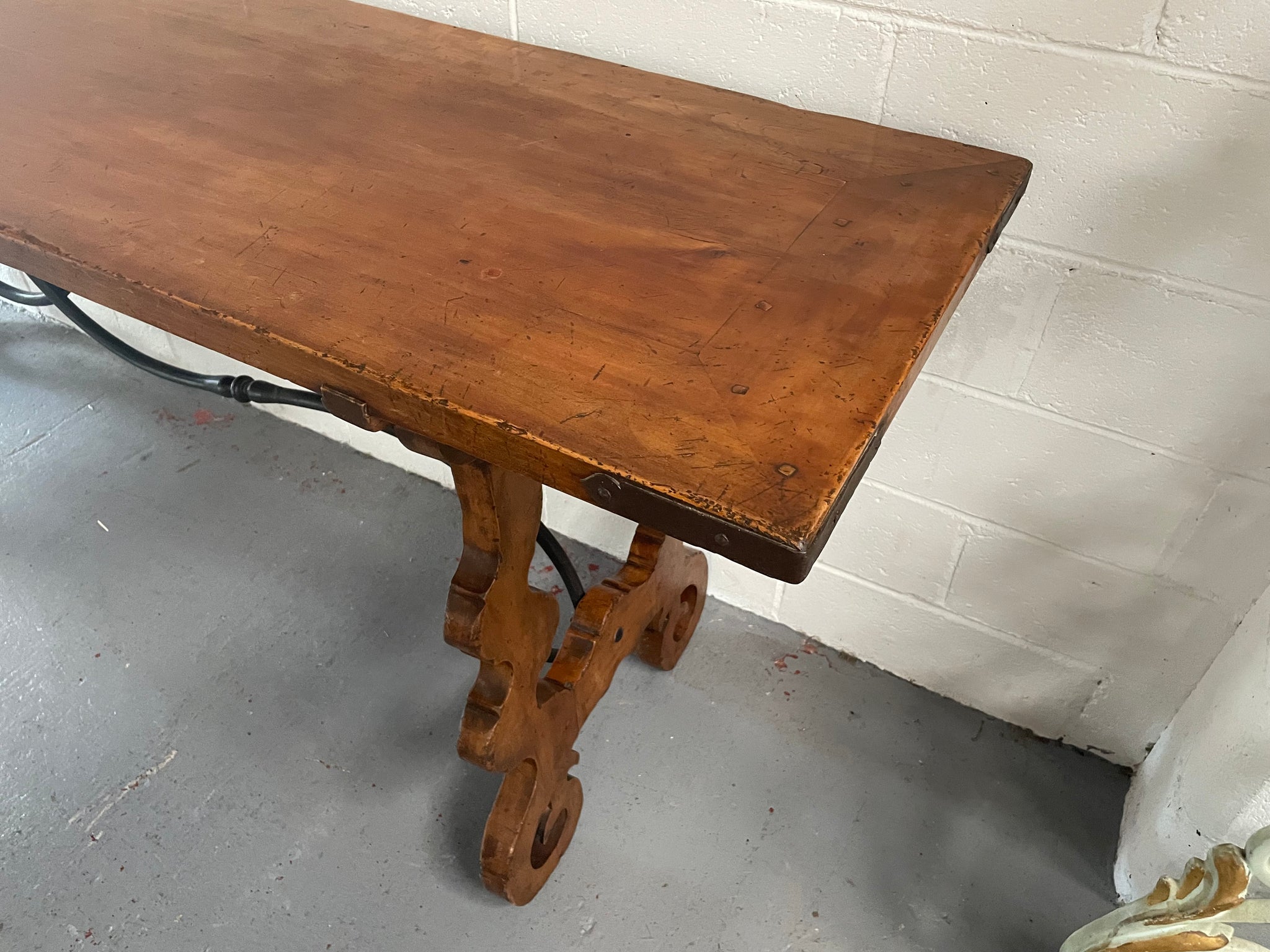 Vintage Walnut Long Spanish Style Console Table – Moonee Ponds Antiques