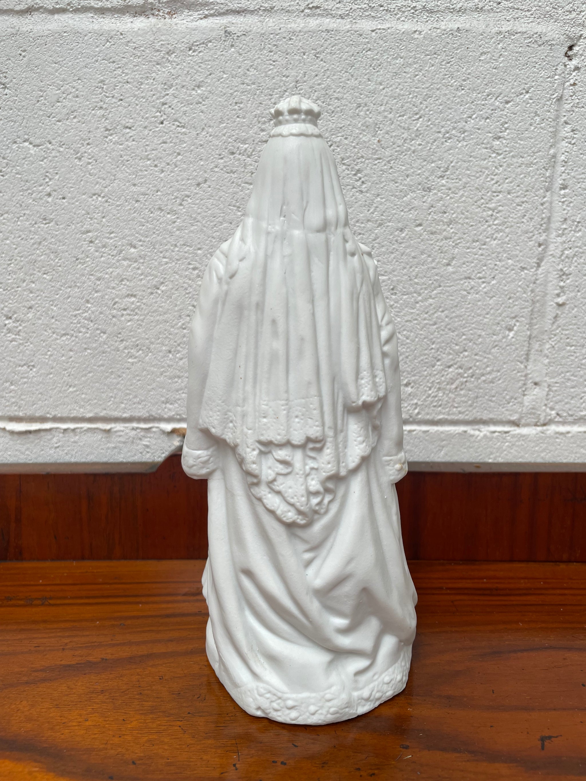 Queen Victoria Parian Ware Figure – Moonee Ponds Antiques