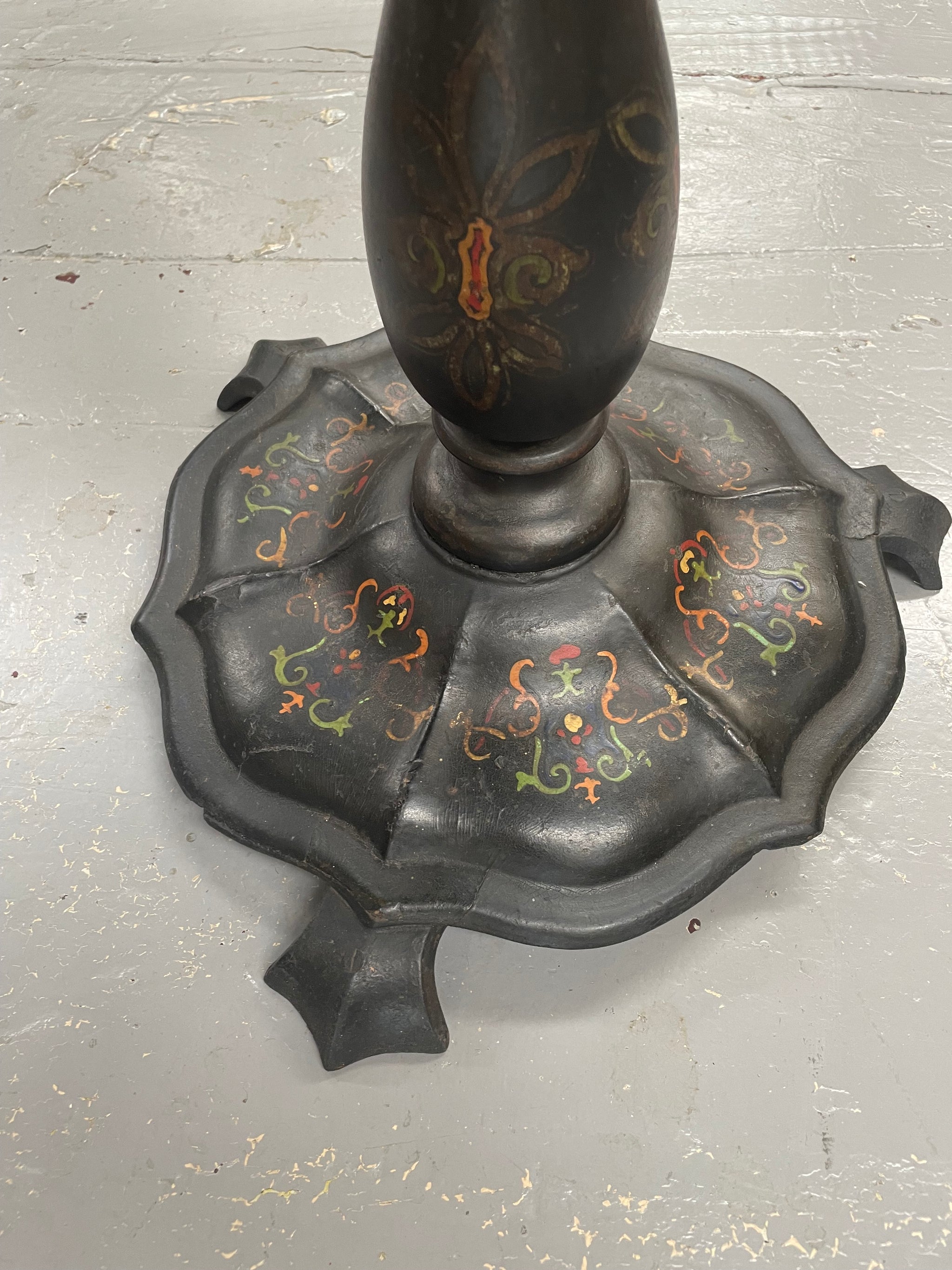 Beautiful William IV Tilt-Top Work Table – Moonee Ponds Antiques