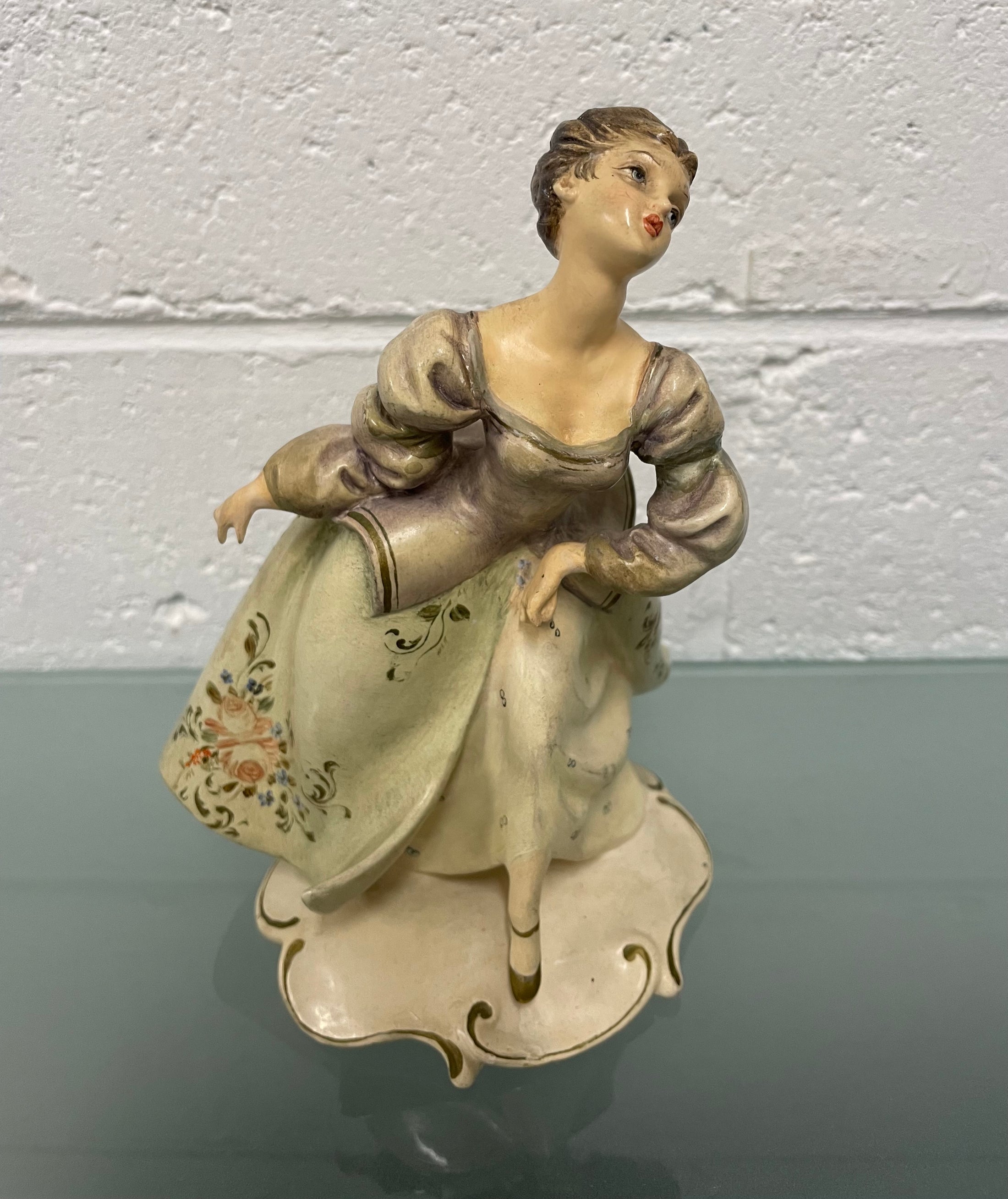 Beautiful Vintage Italian Figure – Moonee Ponds Antiques